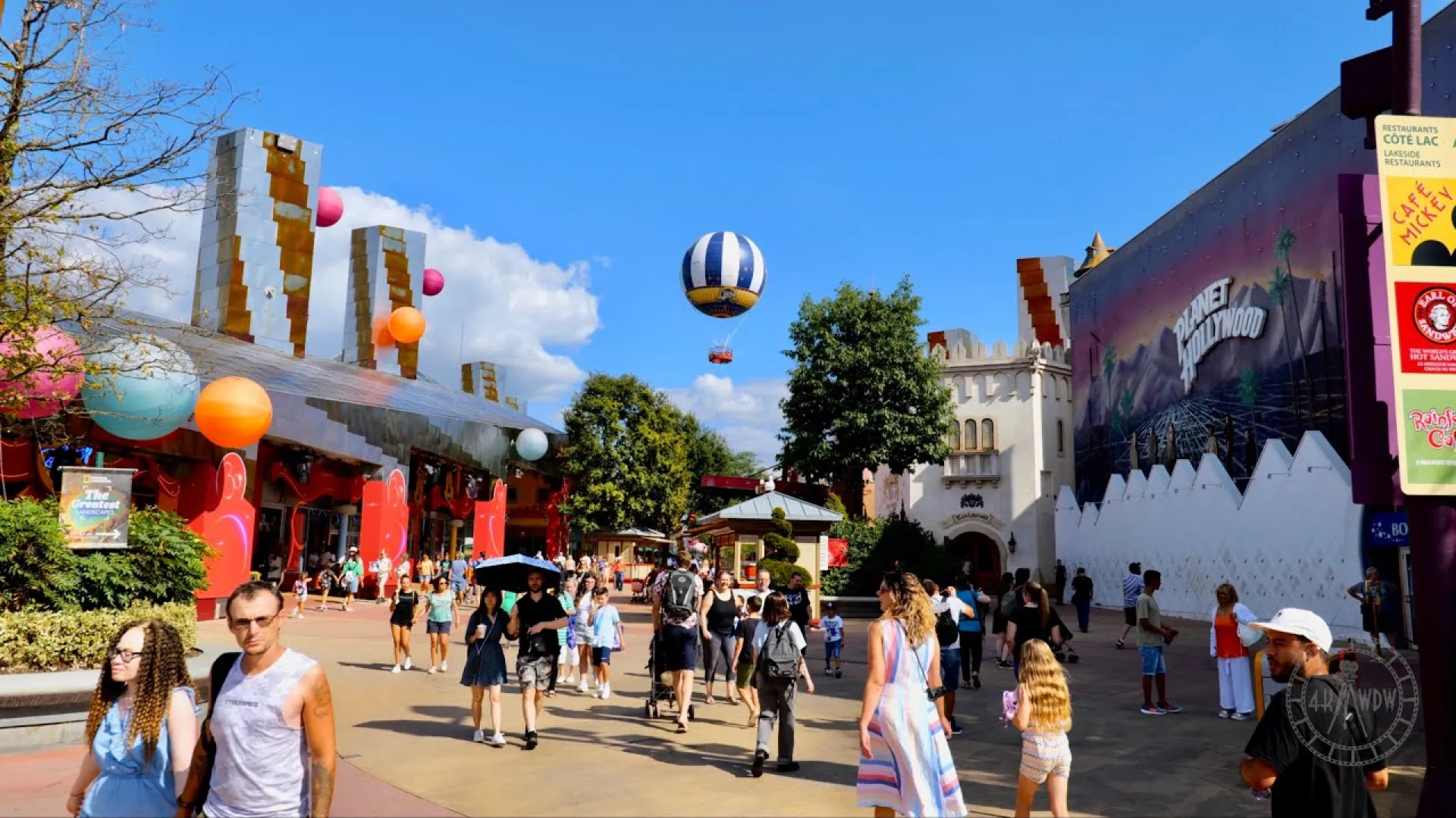 Disneyland Paris Disney Village • DLP Trip